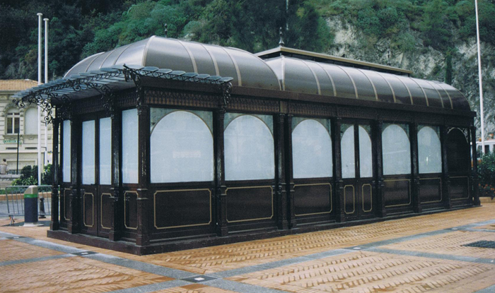 Kiosque à usage commercial