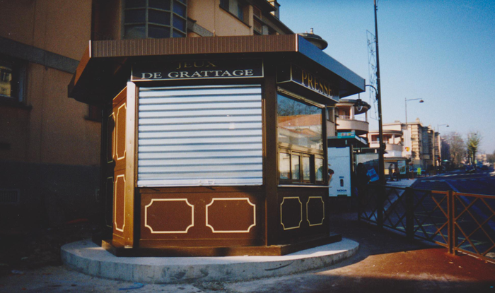 Kiosque à usage commercial
